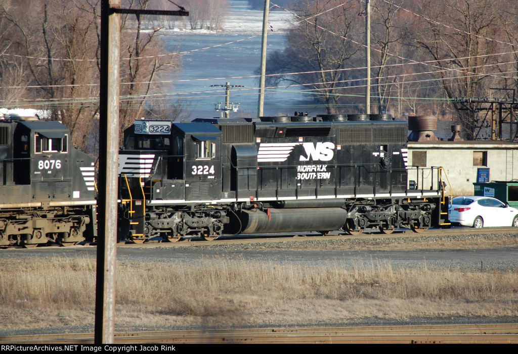 NS SD40-2 3224
